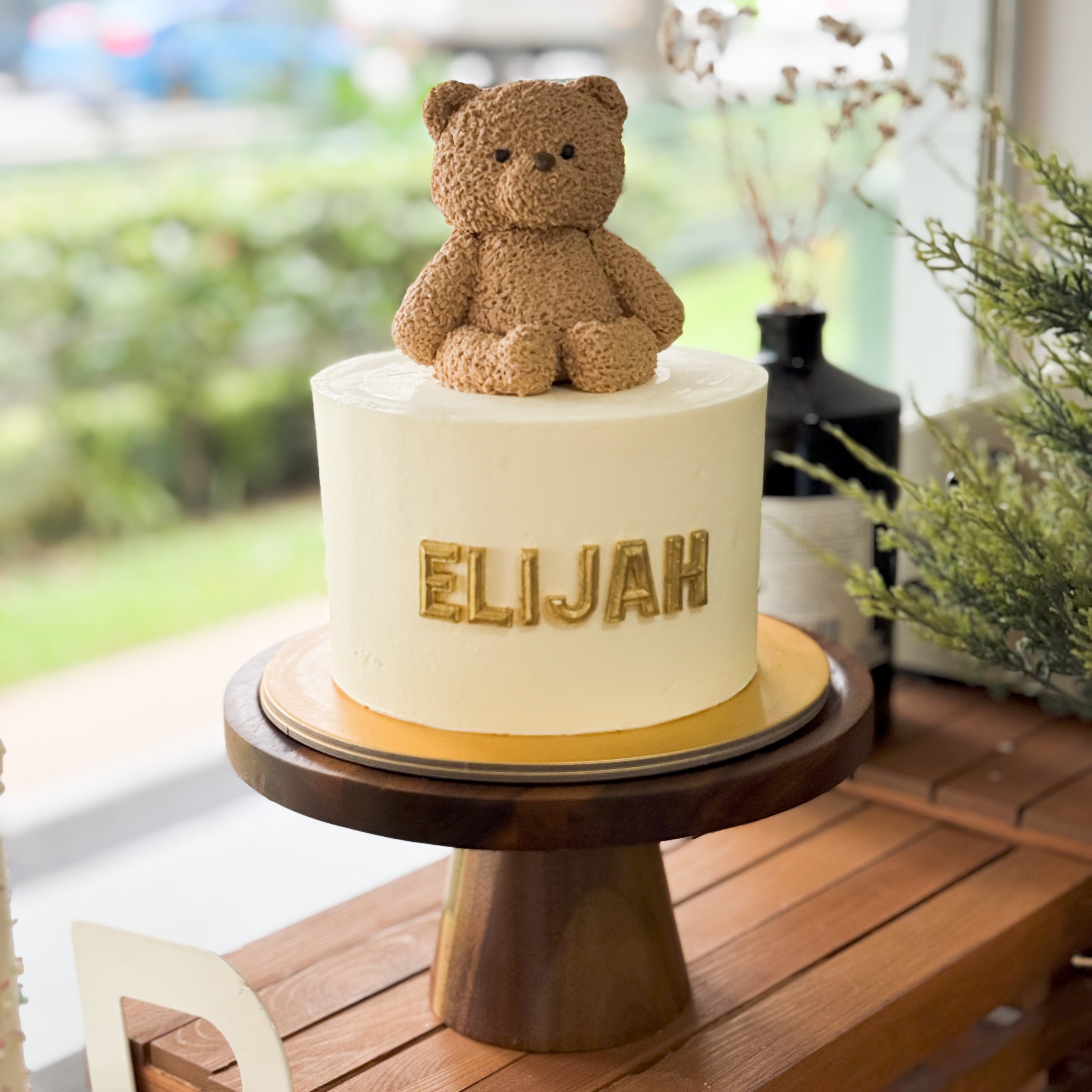 Minimalist Animal Cake – Bloomsbury Bakers